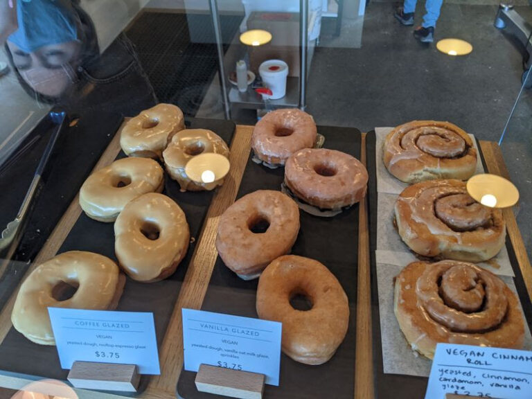The Ultimate Vegan Guide to SQUAMISH, BC (Canada)
